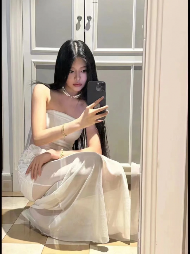 西太后⚡️限时75折！130€收珍珠别针耳饰🪐郑才伊同款双层珍珠链在折 叠戴超美！|一分钱 eCentime，分享品质生活！